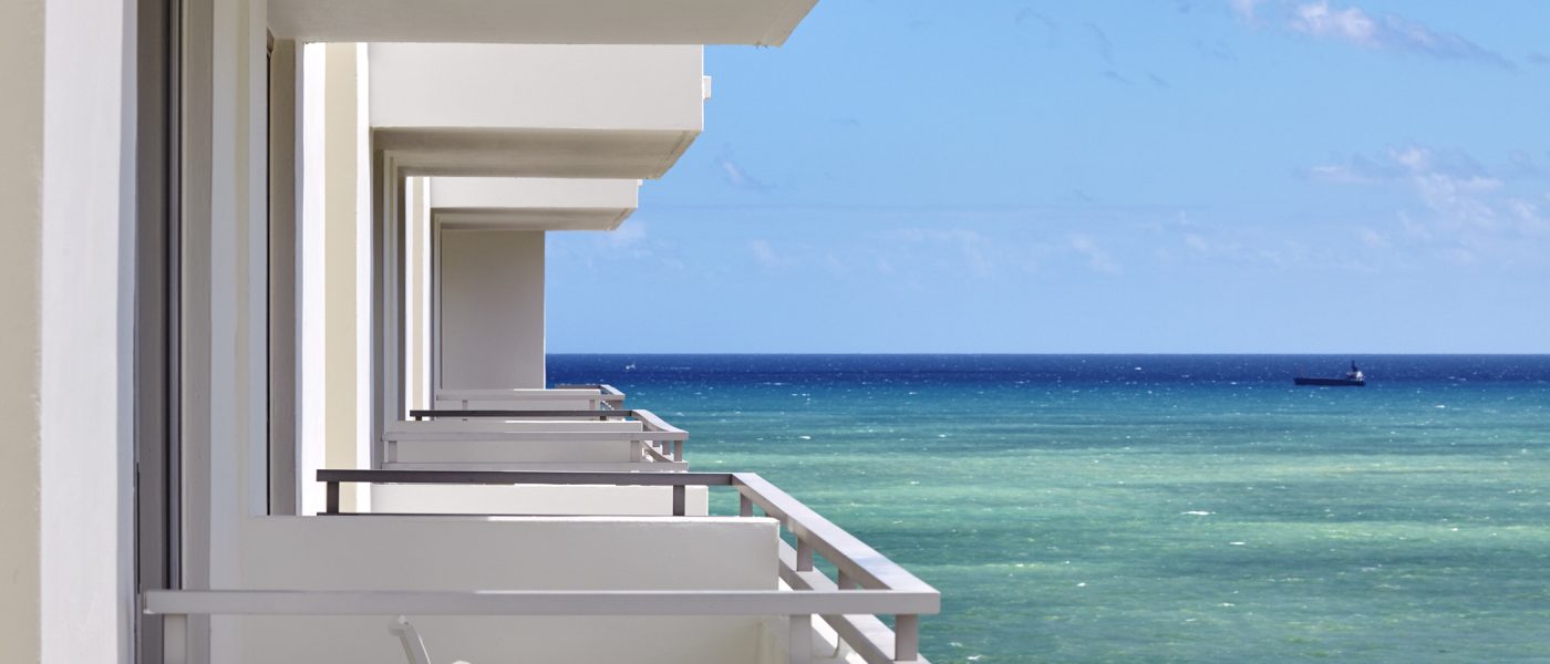Loews Miami Beach Hotel: South Beach Miami Luxury Hotel